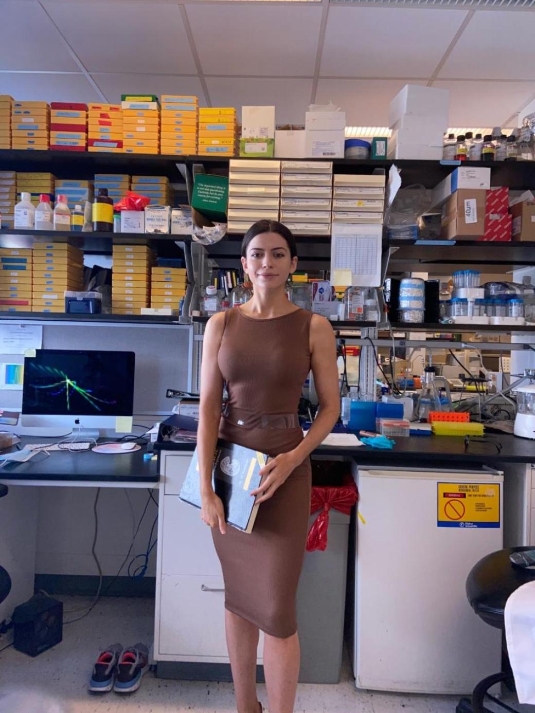 Congratulations to Lizzie! | Department of Genetics and Development